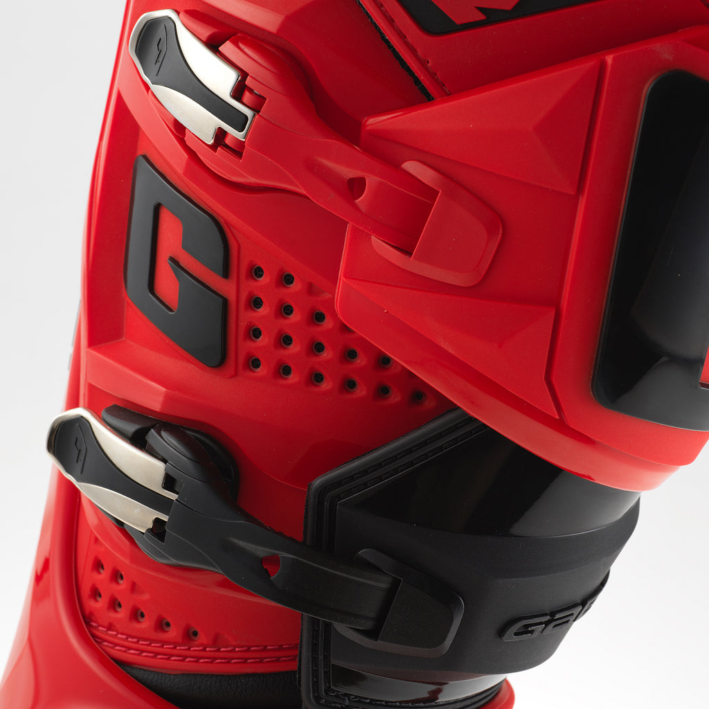 SG12 RED / BLACK – GAERNE PRO SHOP